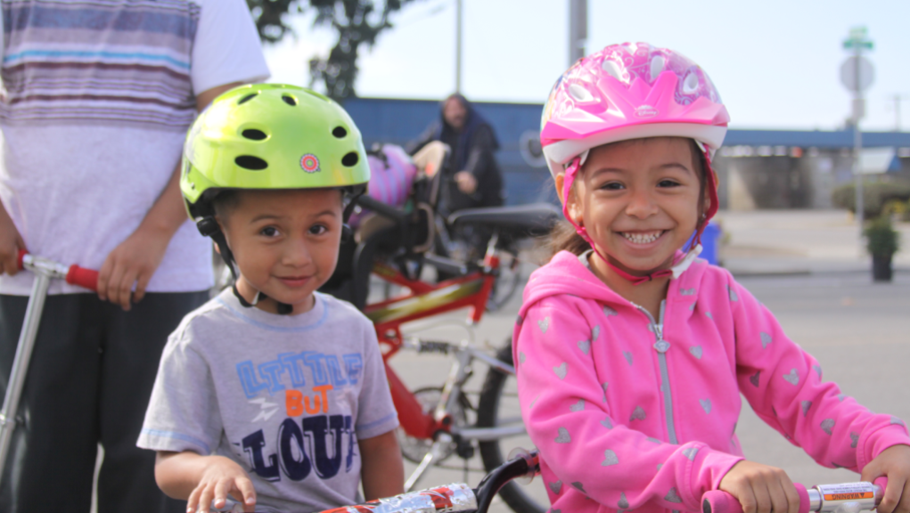 The proper way to wear a helmet (video) - Safe Routes MontereySafe ...
